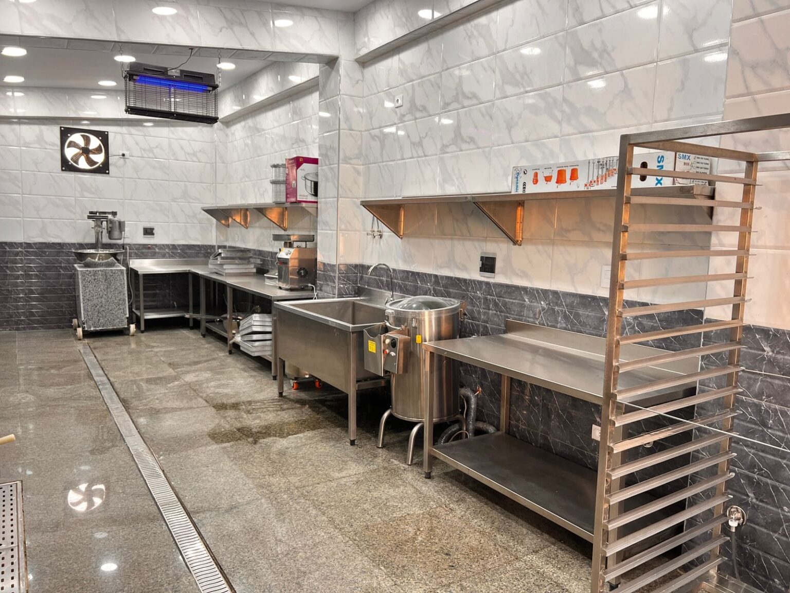 Hotel Supplies, Kitchen, Laundry, Bedding, Linen in Tanzania